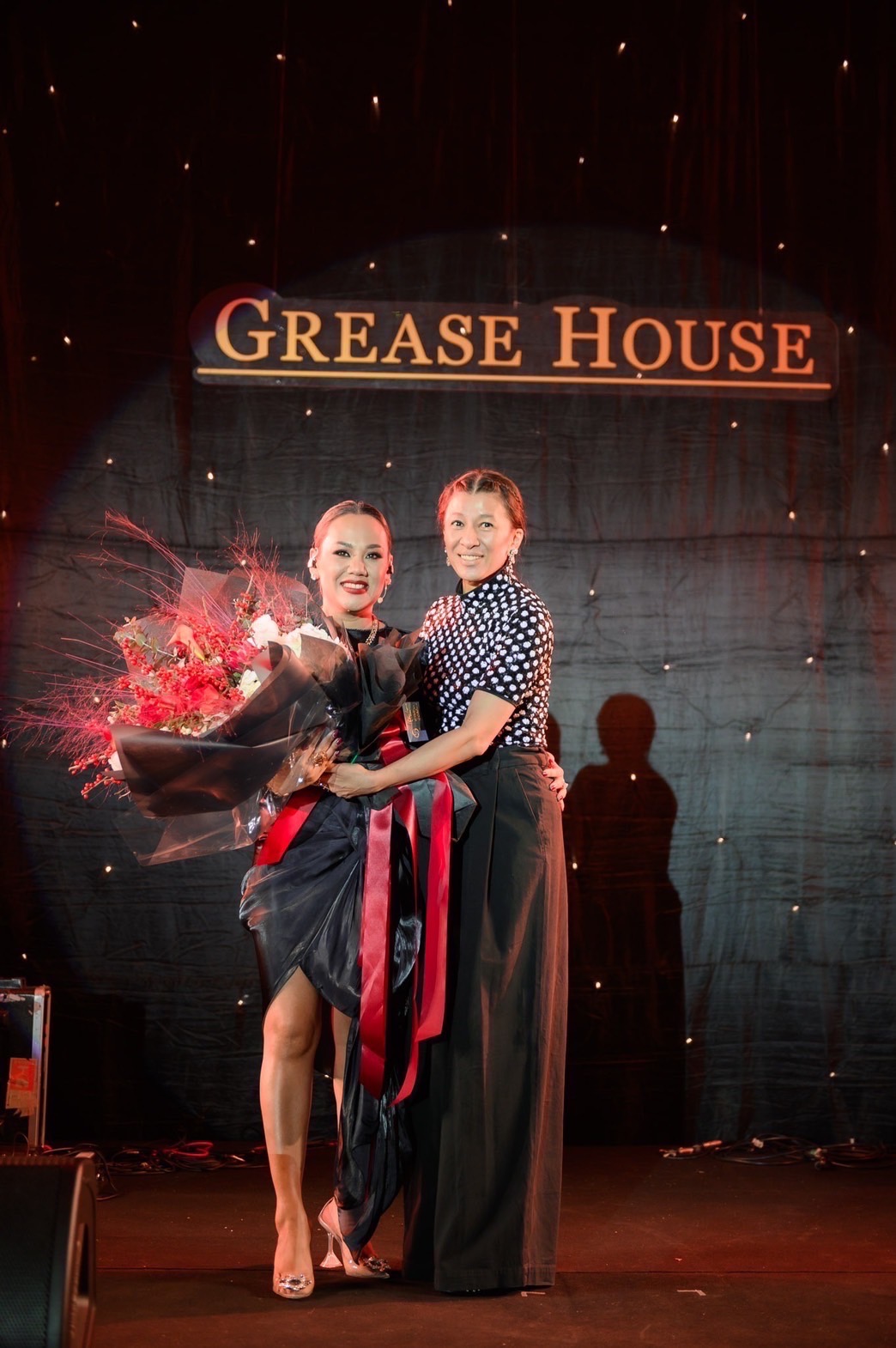 ธรรมดาโลกไม่จำ “มาดามพัดซัง” ทุ่ม ไม่อั้น จัดงาน “GREASE HOUSE