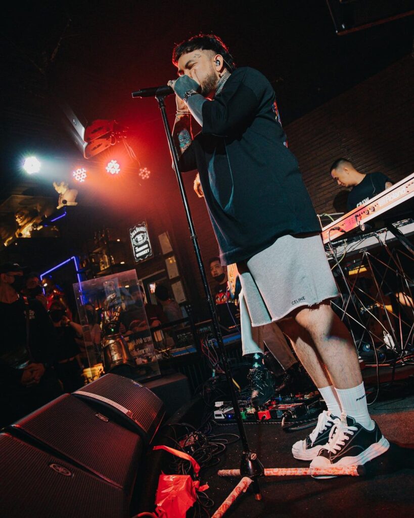 move! "Your Boy TJ" opens the treatment fee, saying that if it's this ...