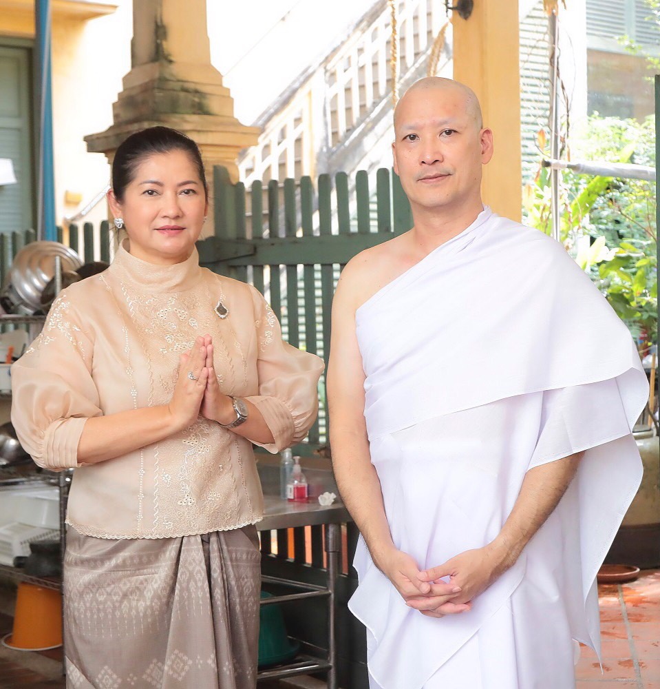 “อู๋-ธนากร” บวชทดแทนคุณบิดา มารดา ฉายาทางธรรม “ชุติธโณ” - INN News