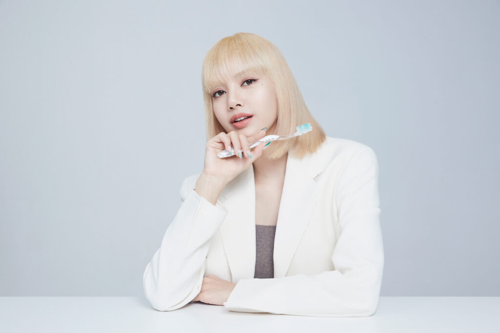 “เดนทิสเต้” เอาใจบลิ๊งค์ จัดงาน 'LISA' Special Greet: "DENTISTE ...