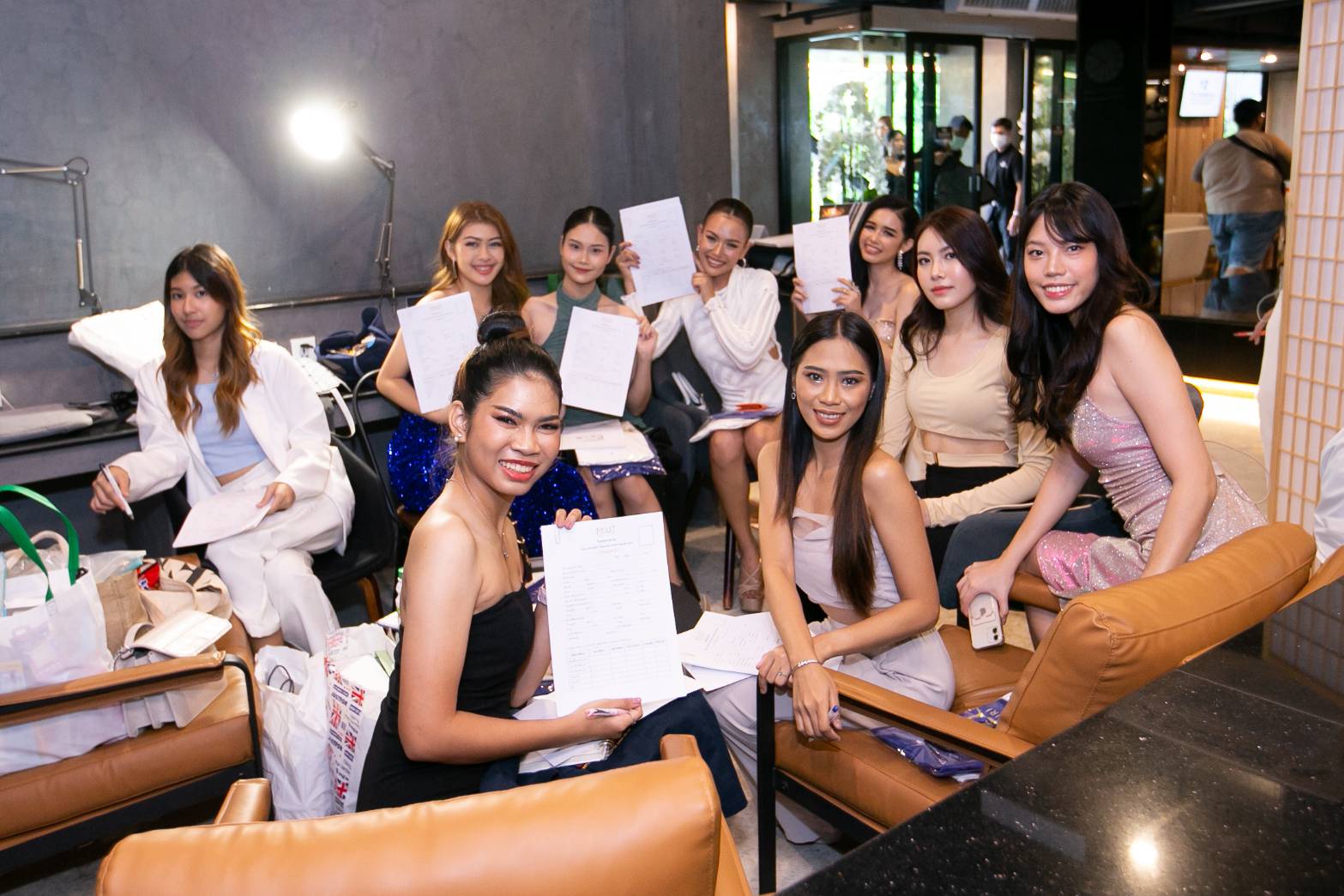 ฌาร์ม-ไอซ์ ไม่เคยแผ่ว จัดหนักเก็บตัวMUTนนทบุรี @12 The Residence