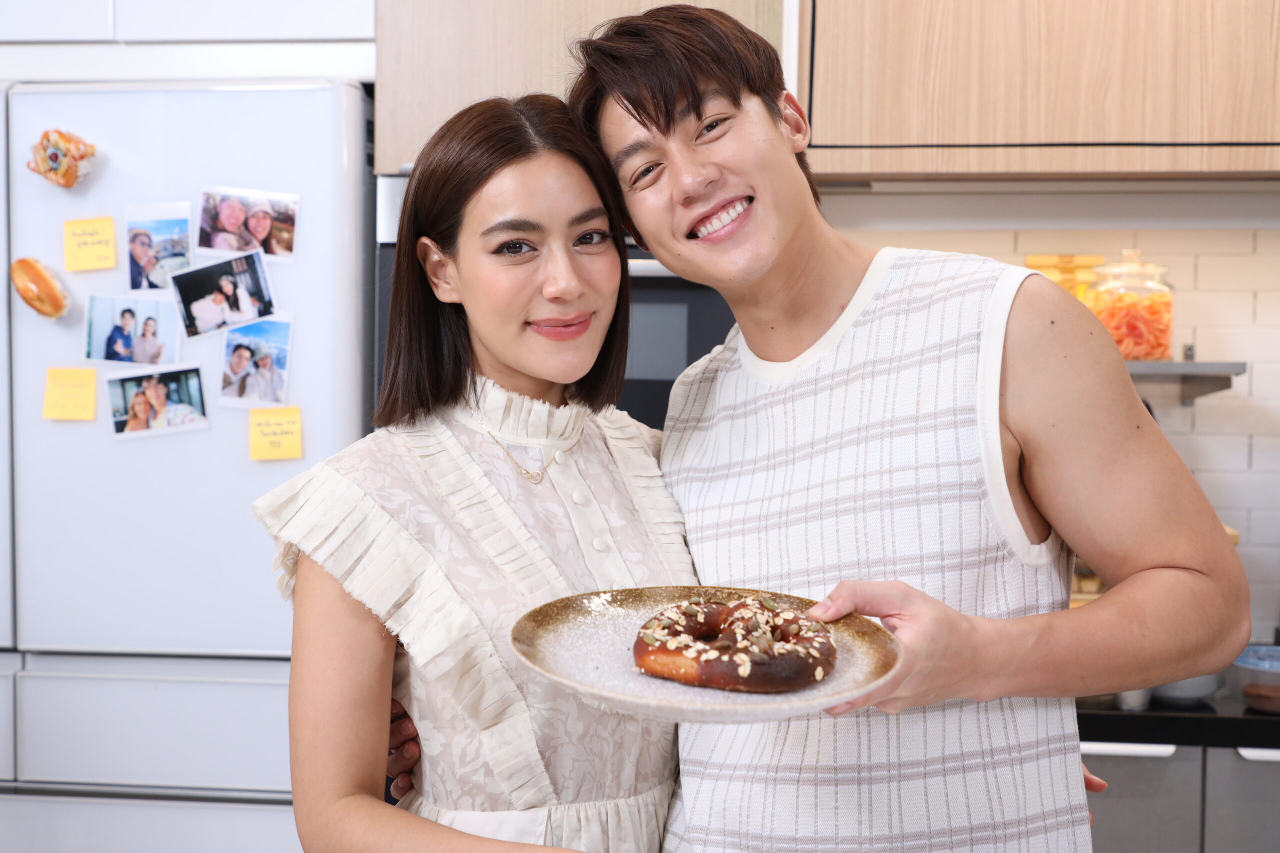 เตรียมเข้าครัวพร้อมกับหมาก ปริญ สุภารัตน์ และ คิมเบอร์ลี แอน โวลเทมัสใน MARKKIM + CHEF 18 ...