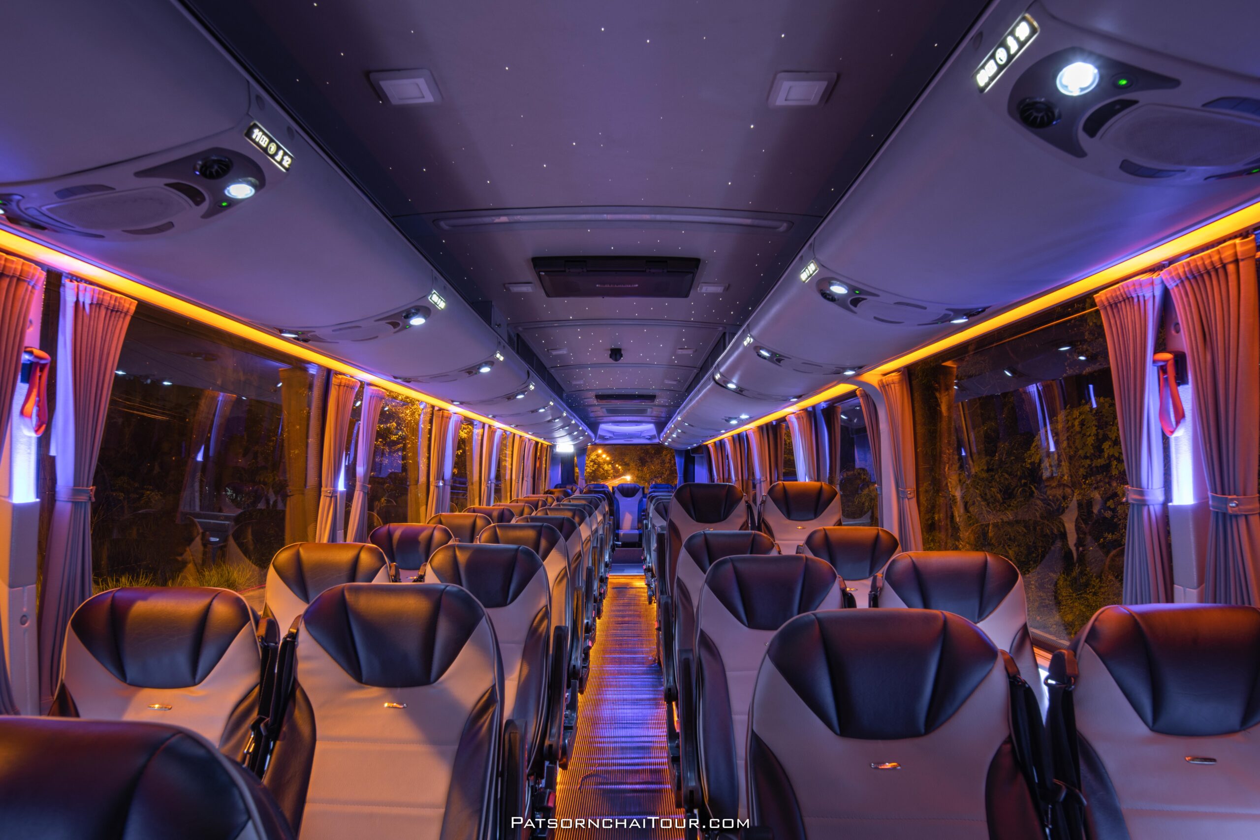 ผู้นำด้านการให้บริการเช่ารถบัส เช่ารถทัวร์ รถโค้ช เพื่อยกระดับทุกการเดินทาง