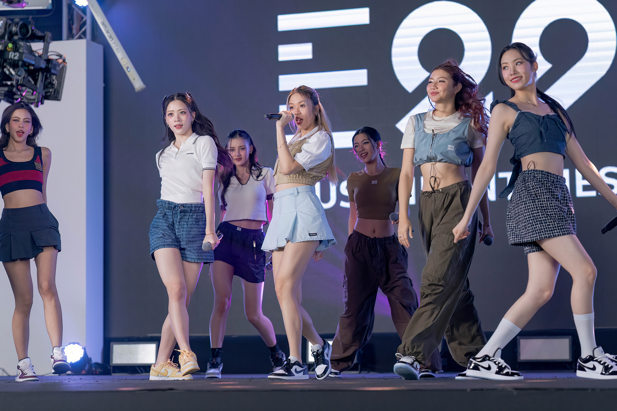 E29 TRAINEES โชว์เพอร์ฟอร์แมนซ์สุดเจ๋ง!! “ร้อง-เต้น-แร็ป” ปล่อยสกิลพร้อมเดบิวต์