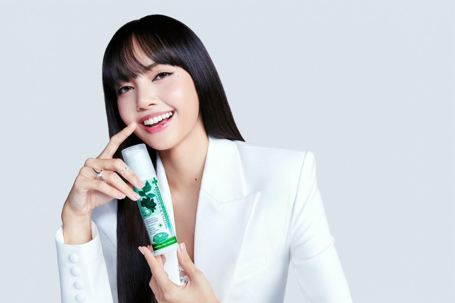 "ลิซ่า" จัดใหญ่ DENTISTE' Presents LISA Fan Meetup in Asia 2024