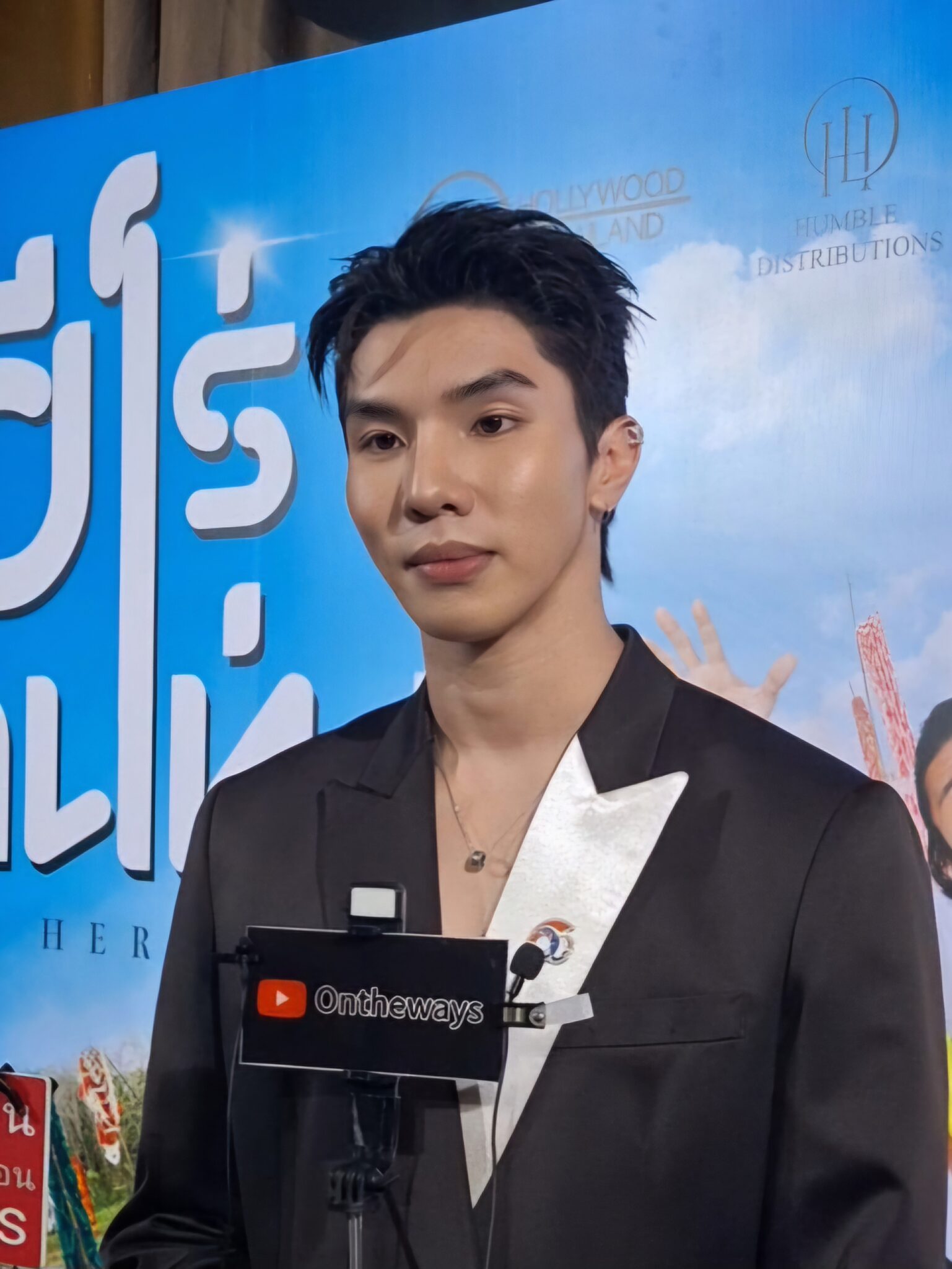 "Long Sue Lee" revealed that he was very excited to work with the ...