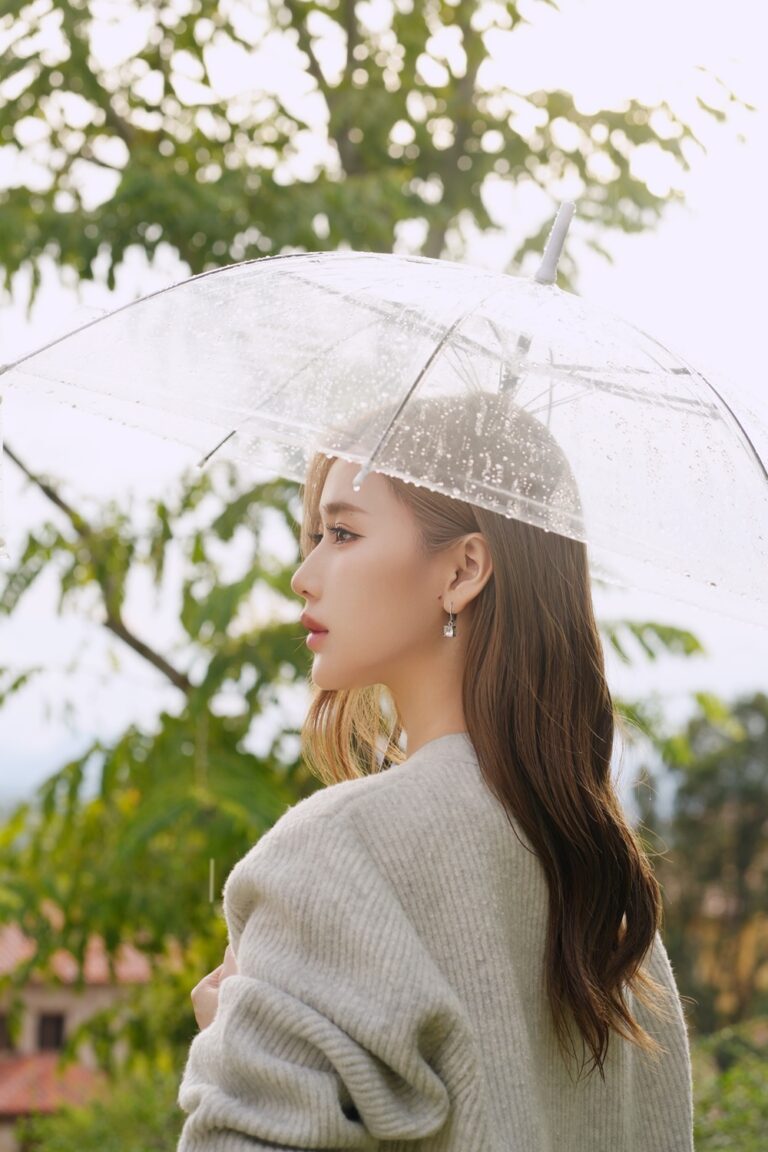 “BIEXU” (บี้ ธรรศภาคย์) ควงคู่จิ้นในจอ “เจนเย่” ถ่ายทอดเอ็มวีซึ้ง