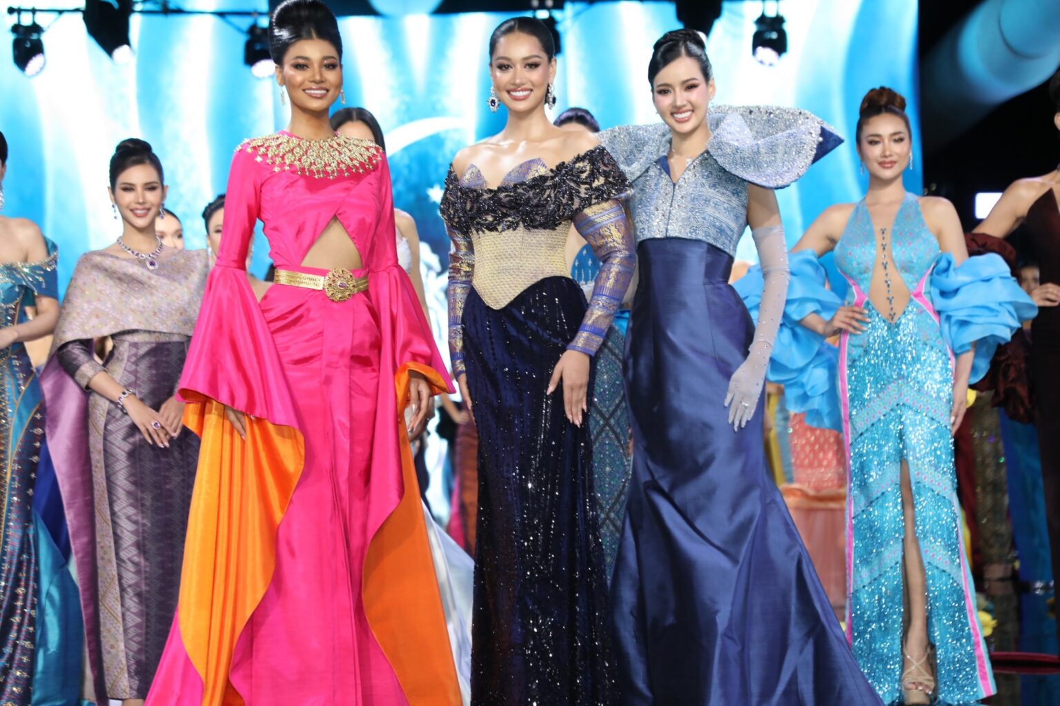 สวยโดนใจ!ต้องให้ “กิ๊ฟMUTนครศรีฯ”คว้ารางวัล “Queen of Thai Silk”