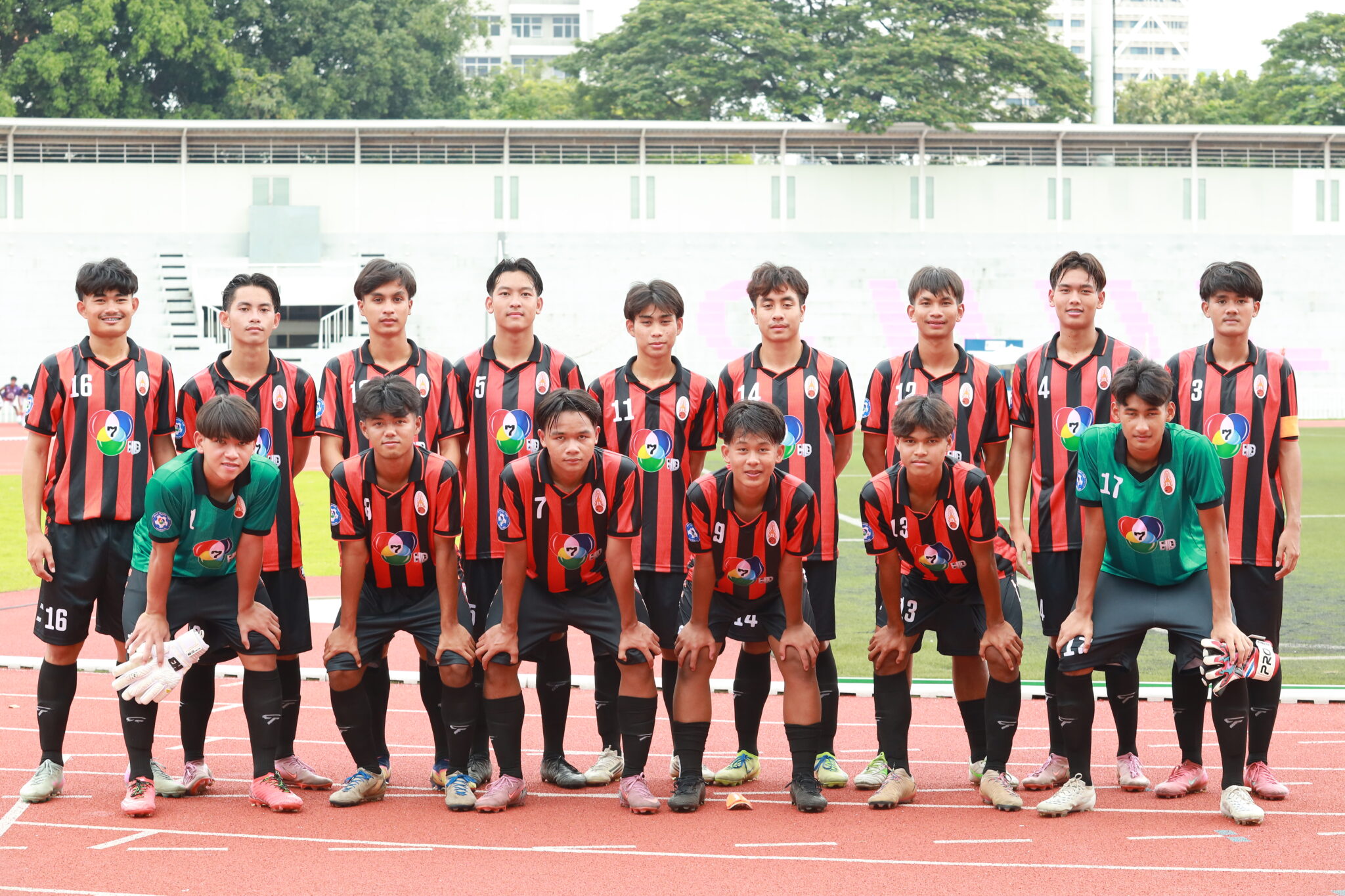 ผ่านฉลุย 16 ทีมสุดท้าย “ฟุตบอลนักเรียน 7 คน แชมป์กีฬา 7HD แชมเปียน คัพ 2025” - INN News