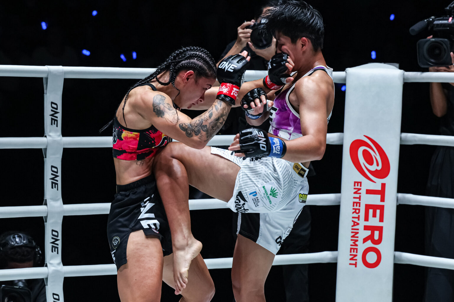 Alicia Clinches Hard-Fought Victory Against Petchjeeja at ONE Lumpini ...